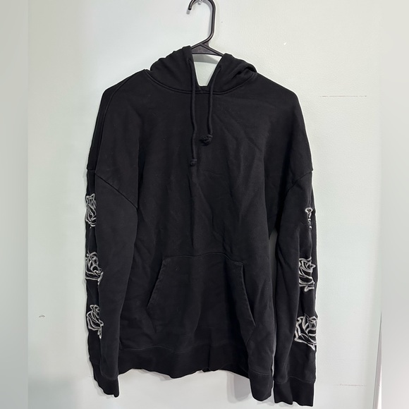 PacSun | Tops | Pacsun Rose Decal Black Pullover Hoodie | Poshmark
